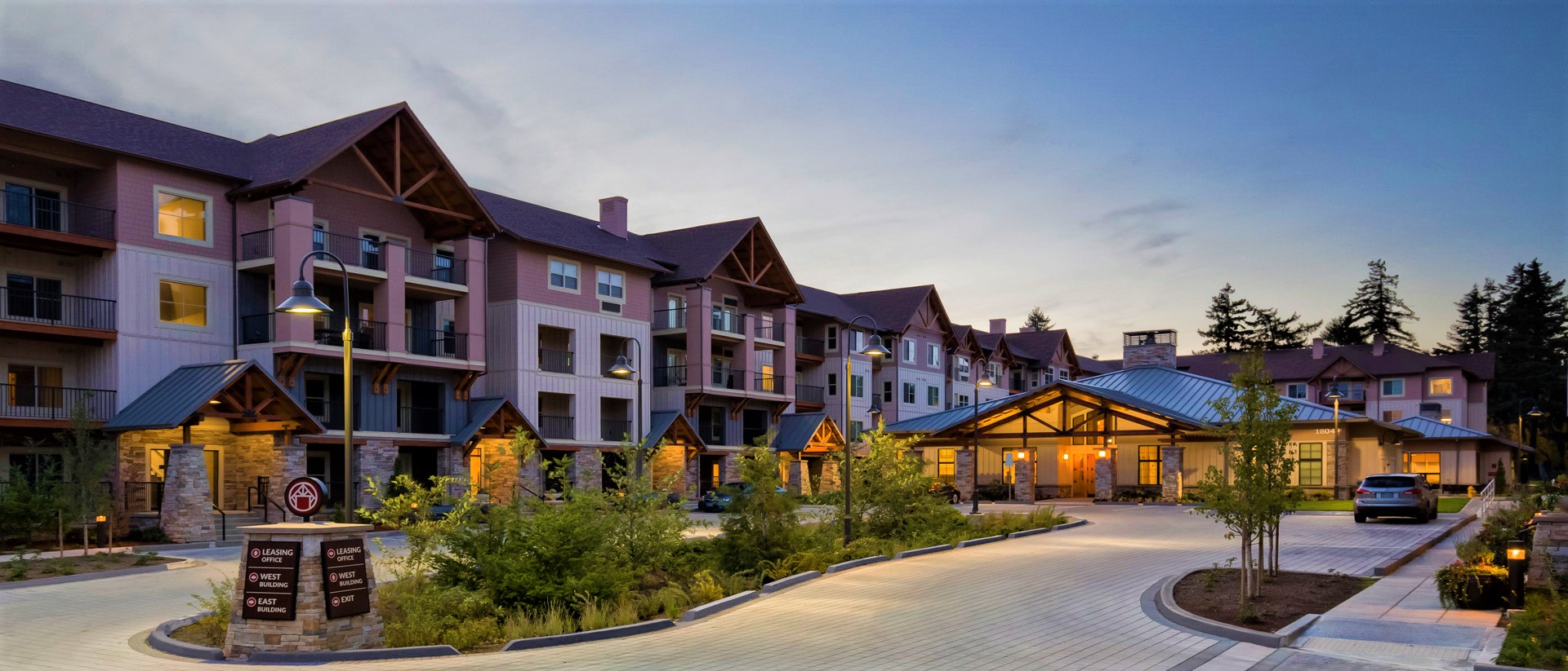 Eddyline at Bridgeport - Crystal Greens Landscape