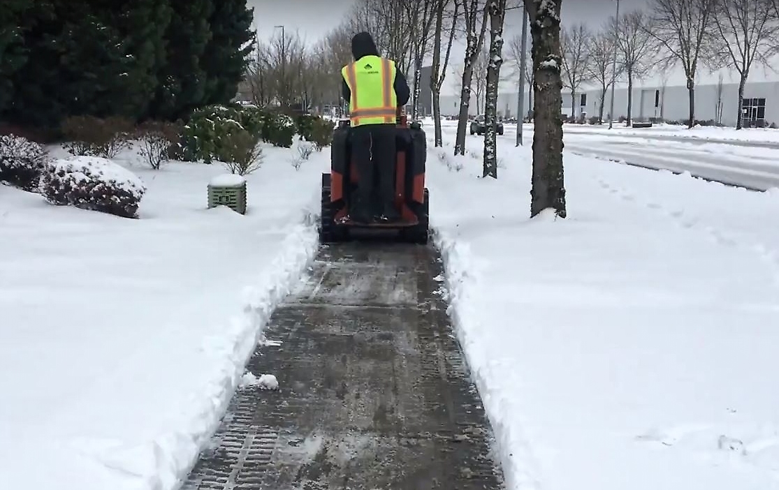 Snow and Ice Removal - Crystal Greens Landscape